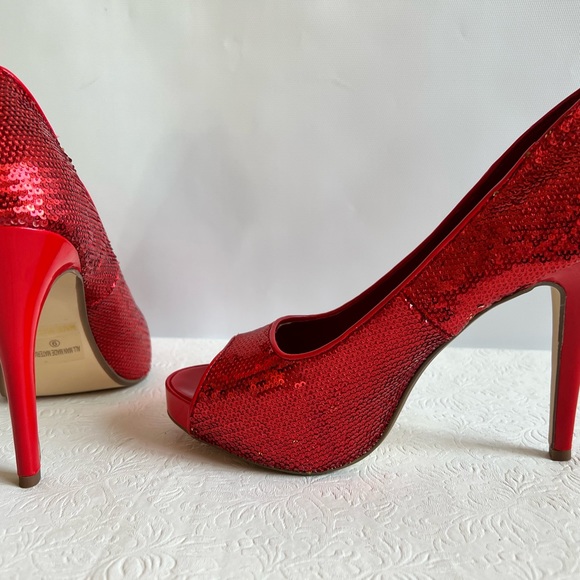 Ellie | Shoes | New Ellie Brand Red Sequin Pumps Size 9 Open Toe Peep ...